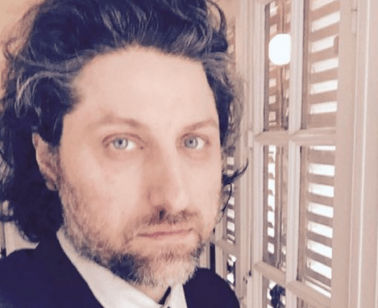 Llega a la TV "Piazzolla: los años del tiburón" - Entrevista a Daniel ...